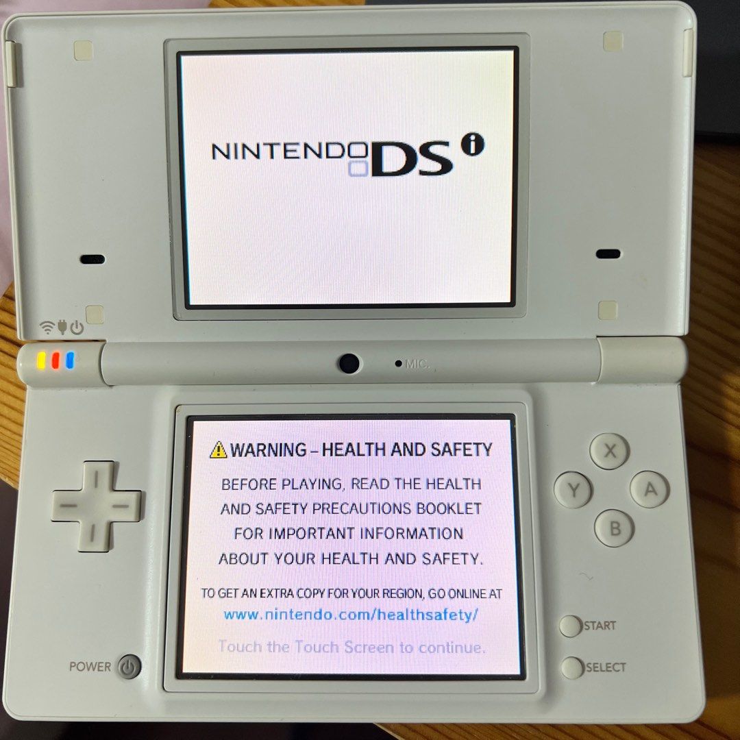 Nintendo DSi console, Video Gaming, Video Game Consoles, Nintendo on ...
