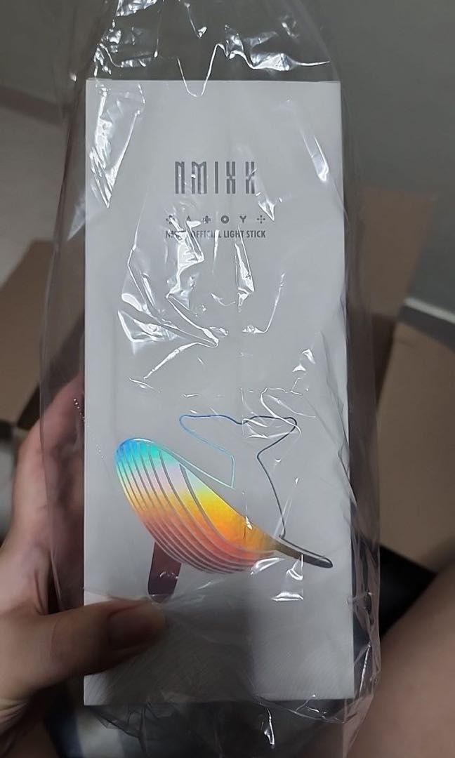 [INSTOCK] NMIXX Official Lightstick, Hobbies & Toys, Memorabilia ...