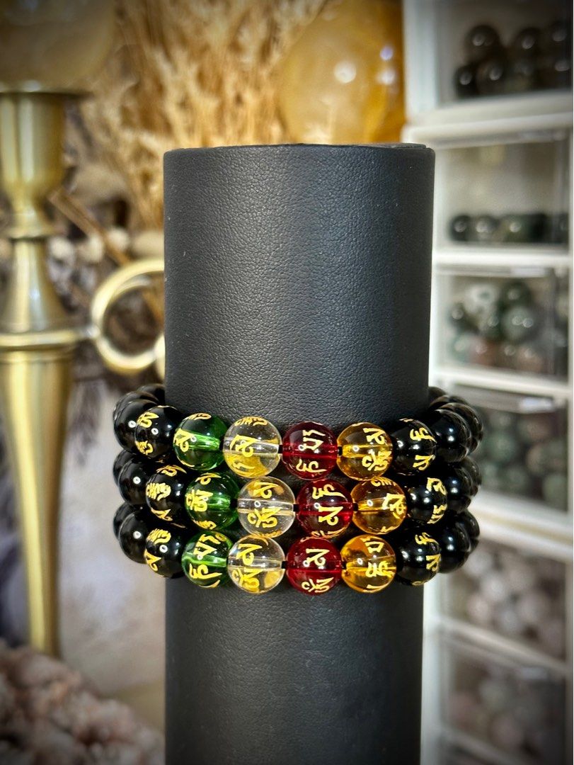 Onyx Ohm Mani Padme Hum Bead Bracelet, Women's Fashion, Jewelry ...