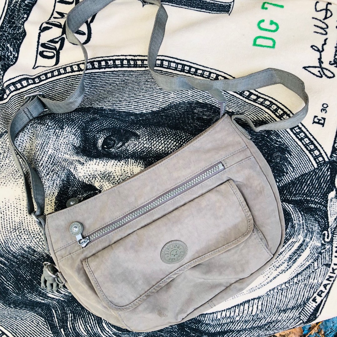 ORIGINAL KIPLING SLING BAG, Men's Fashion, Bags, Sling Bags on Carousell