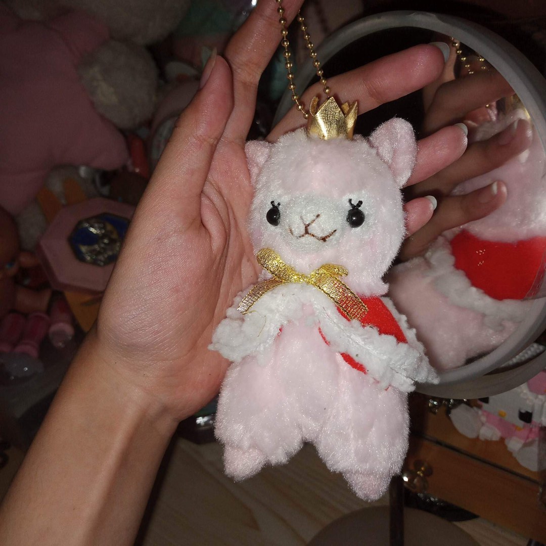 Pink Crowned Alpacasso Amuse, Hobbies & Toys, Toys & Games on Carousell