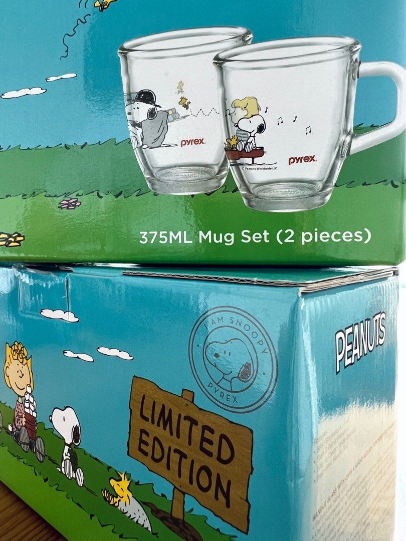 PYREX PEANUTS Glass Mug Set (limited edition), Furniture & Home Living ...