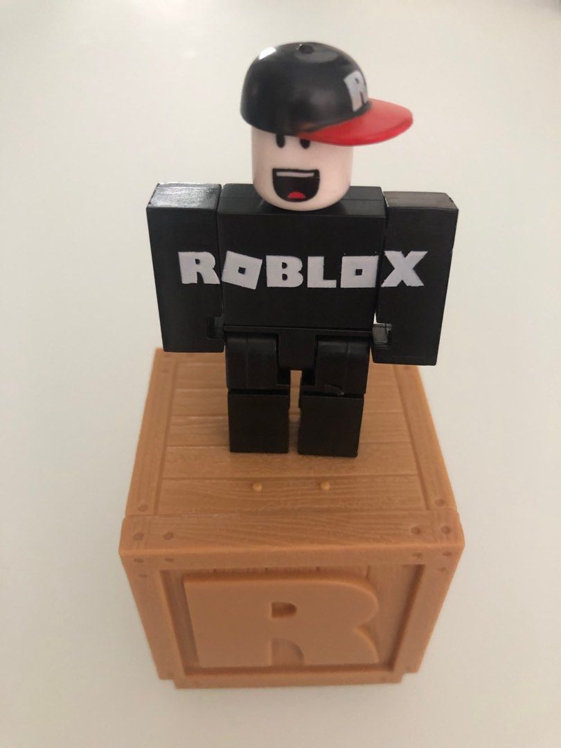 Roblox Figure, Hobbies & Toys, Toys & Games on Carousell