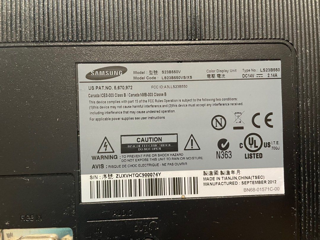 Samsung 23" Series 5 S23B550V LED Monitor, Computers & Tech, Parts ...