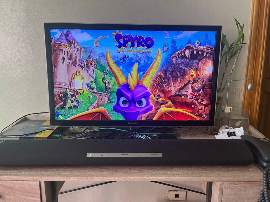 Samsung 37 inch LED TV with Soundbar, TV & Home Appliances, TV ...