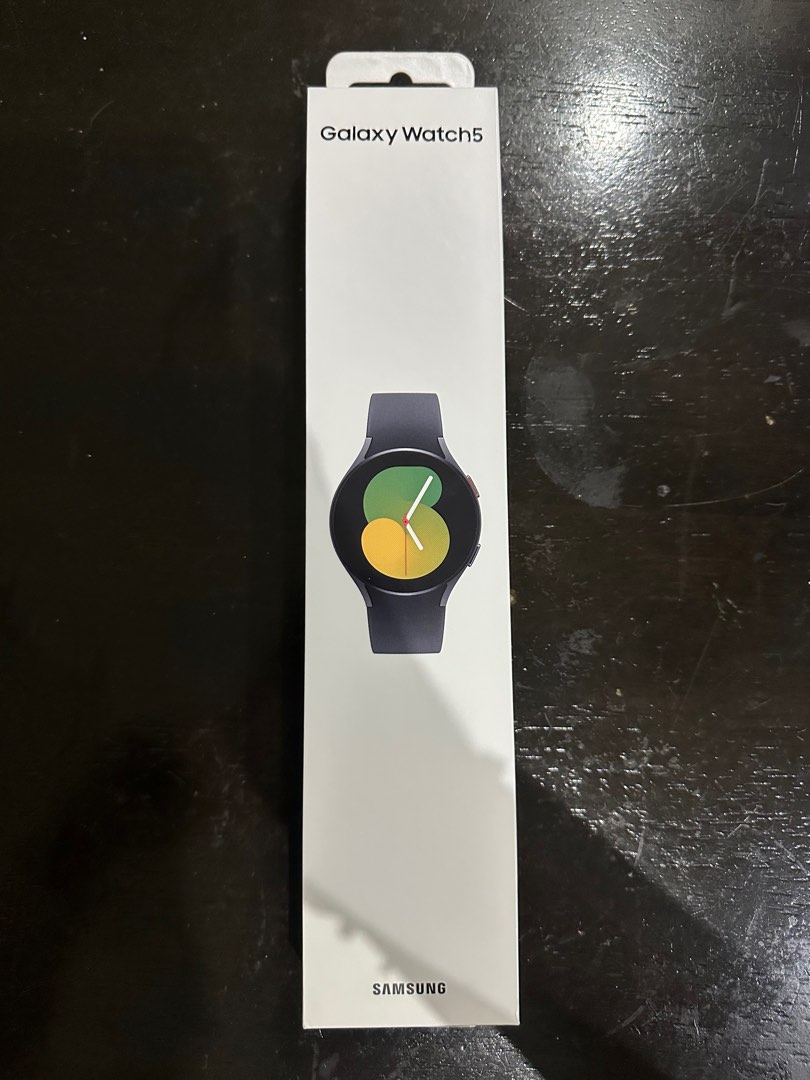 Samsung watch 5, Men's Fashion, Watches & Accessories, Watches on Carousell