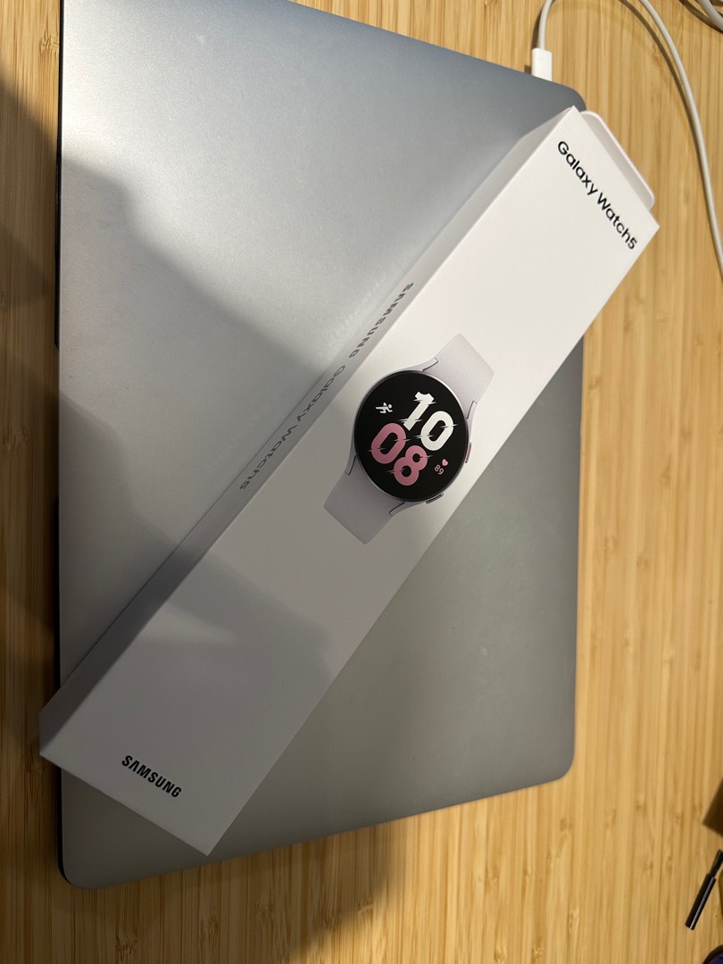 Samsung Watch 5 Sliver (44mm), Mobile Phones & Gadgets, Wearables ...