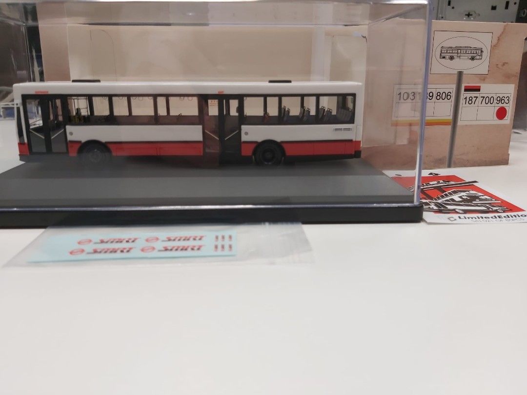 Singapore SMRT Bus Mercedes Benz O405 Scale 1/76, Hobbies & Toys ...