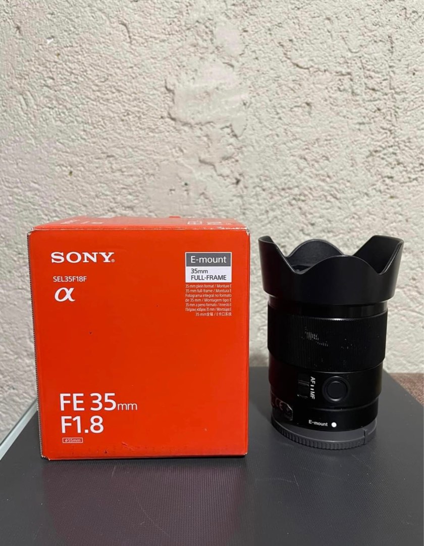 Sony 35mm 1.8 for Sony FF, Photography, Lens & Kits on Carousell