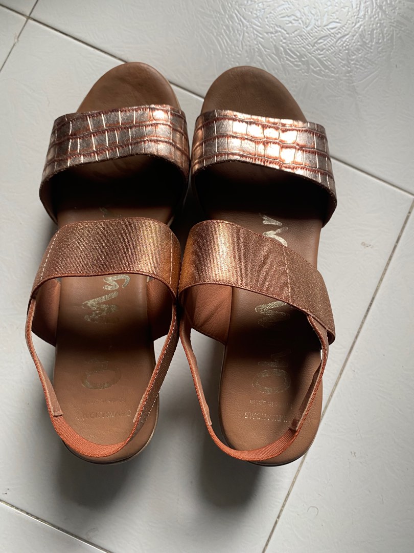 Spanish shoes, Women's Fashion, Footwear, Wedges on Carousell