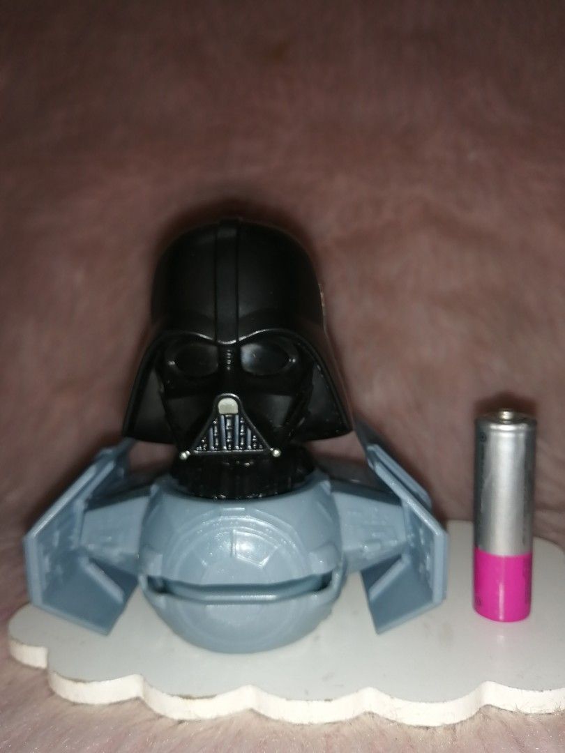 Star Wars Launcher Darth Vader 2020 US Mcdonald's toy, Hobbies & Toys ...