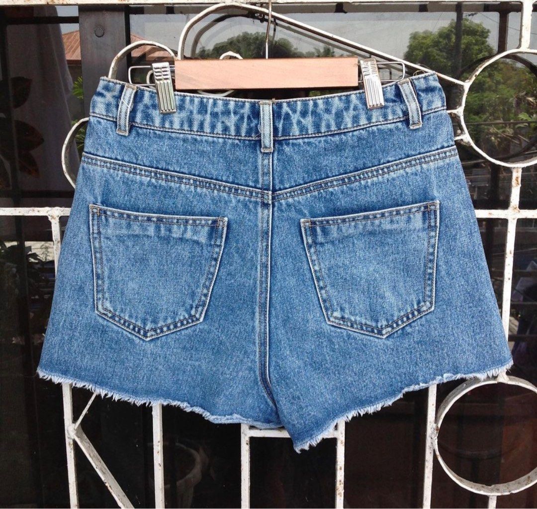 Stradivarius Macarena Short, Women's Fashion, Bottoms, Skirts on Carousell