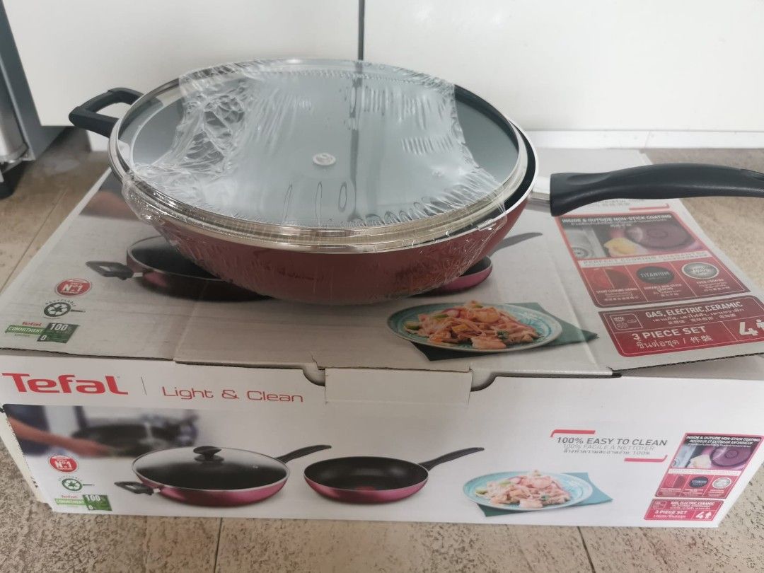 Tefal 32cm wokpan with lid, Furniture & Home Living, Kitchenware & Tableware, Cookware ...