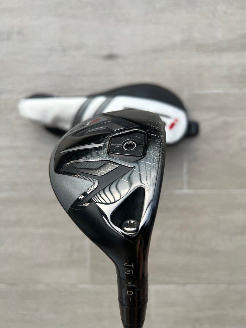 Titleist TSi2 4 hybrid with aftermarket Tour Ad shaft, Sports Equipment, Sports & Games, Golf on ...