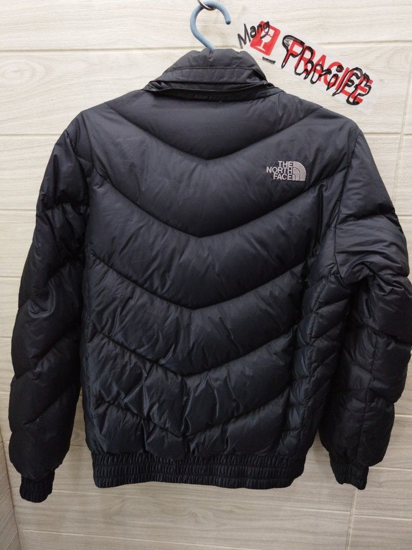 TNF PUFFER 600 SERIES on Carousell