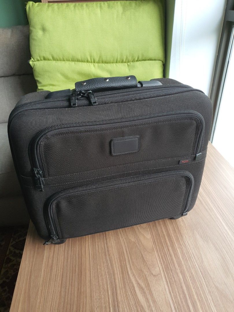 Tumi Pilot Bag , Cabin Luggage , Business Briefcase , Carry on, Men's ...