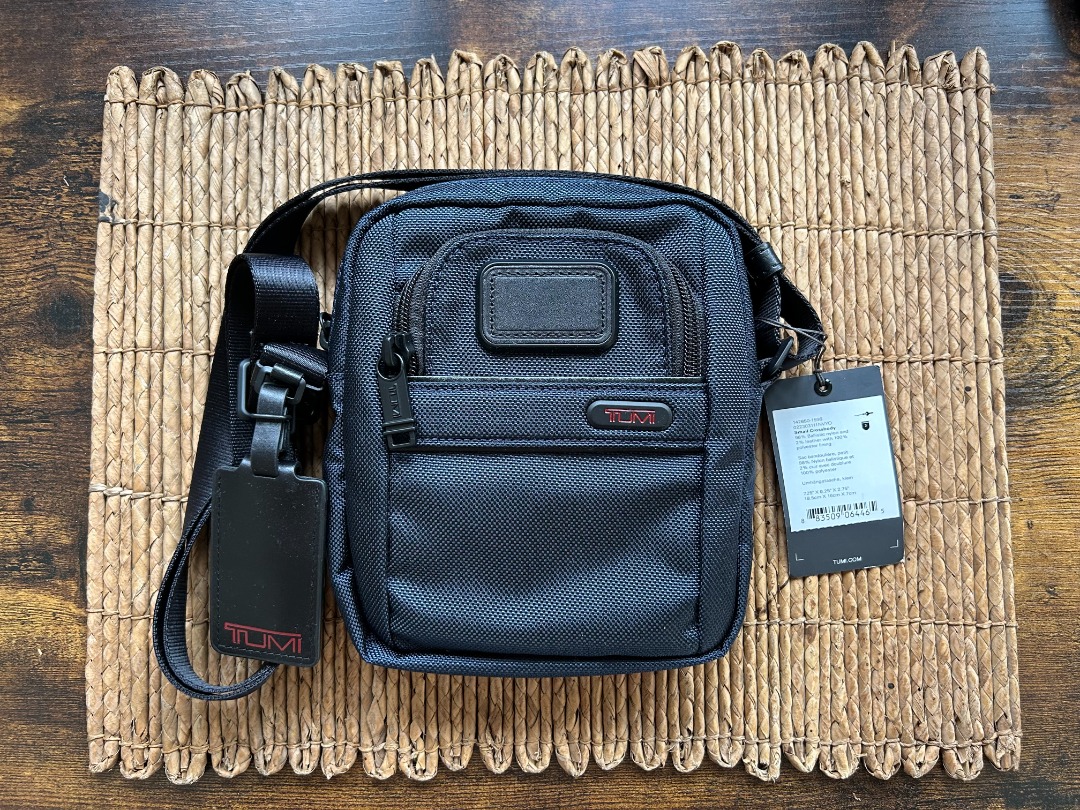 Tumi Small Crossbody, Women's Fashion, Bags & Wallets, Cross-body Bags ...