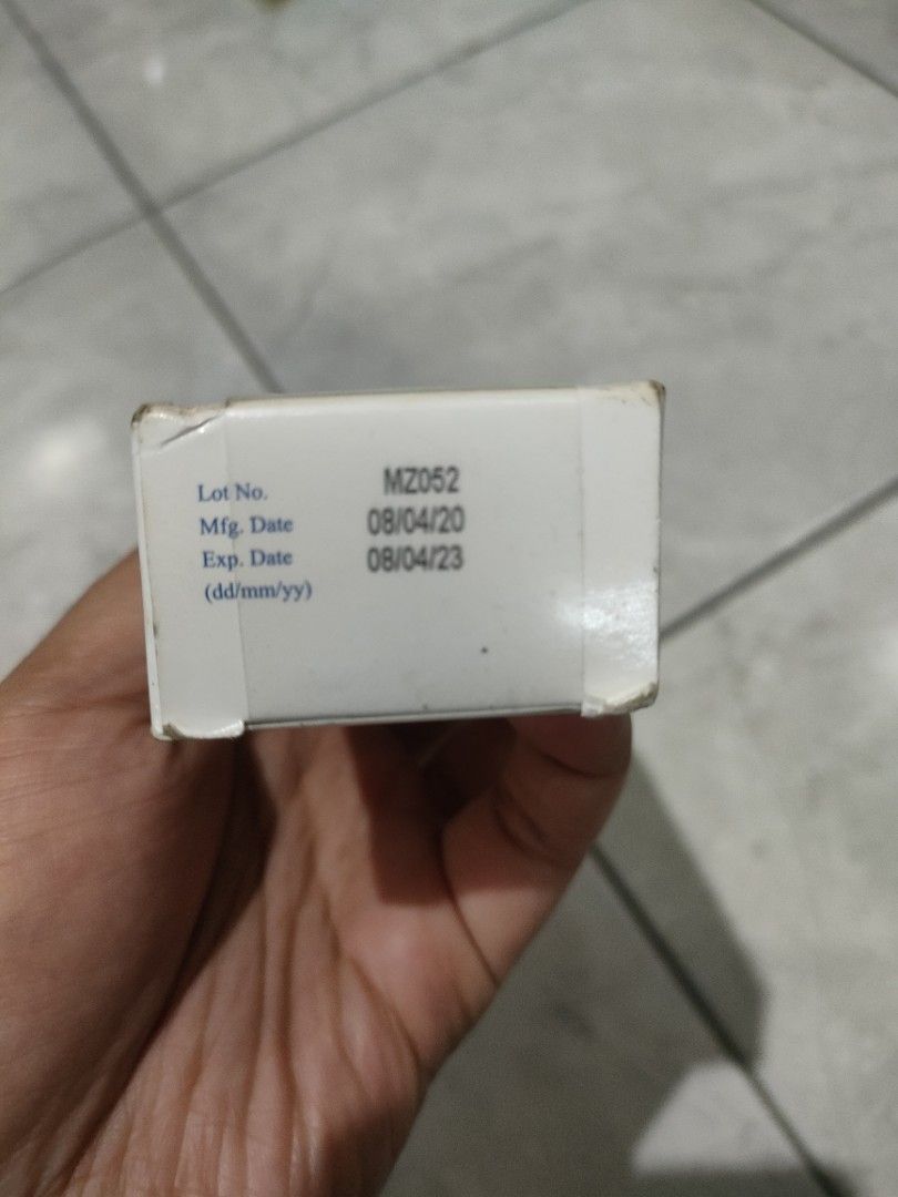 Uniren Spray 1%, Kesehatan & Kecantikan, Kulit, Sabun & Tubuh di Carousell