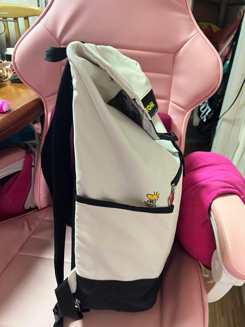 Victor Snoopy Badminton Bag, Women's Fashion, Bags & Wallets, Backpacks ...