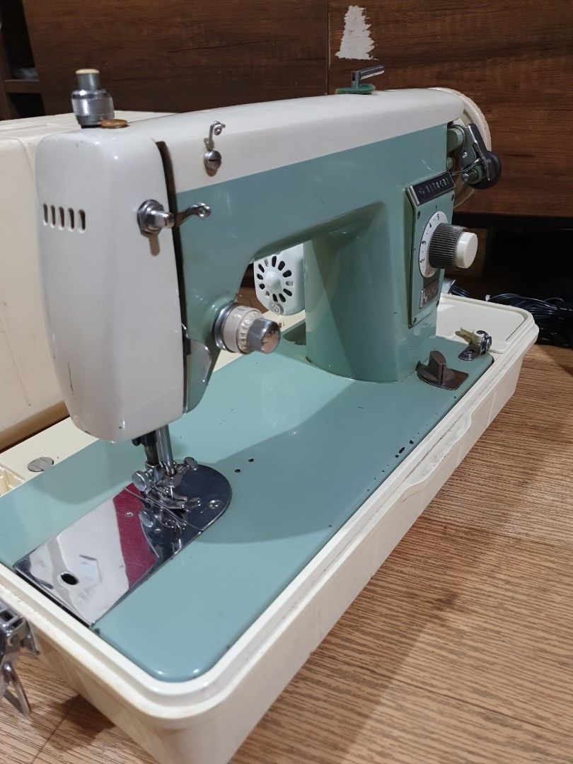 Vintage Hitachi Heavy Duty Sewing Machine Retro Style with case motor ...