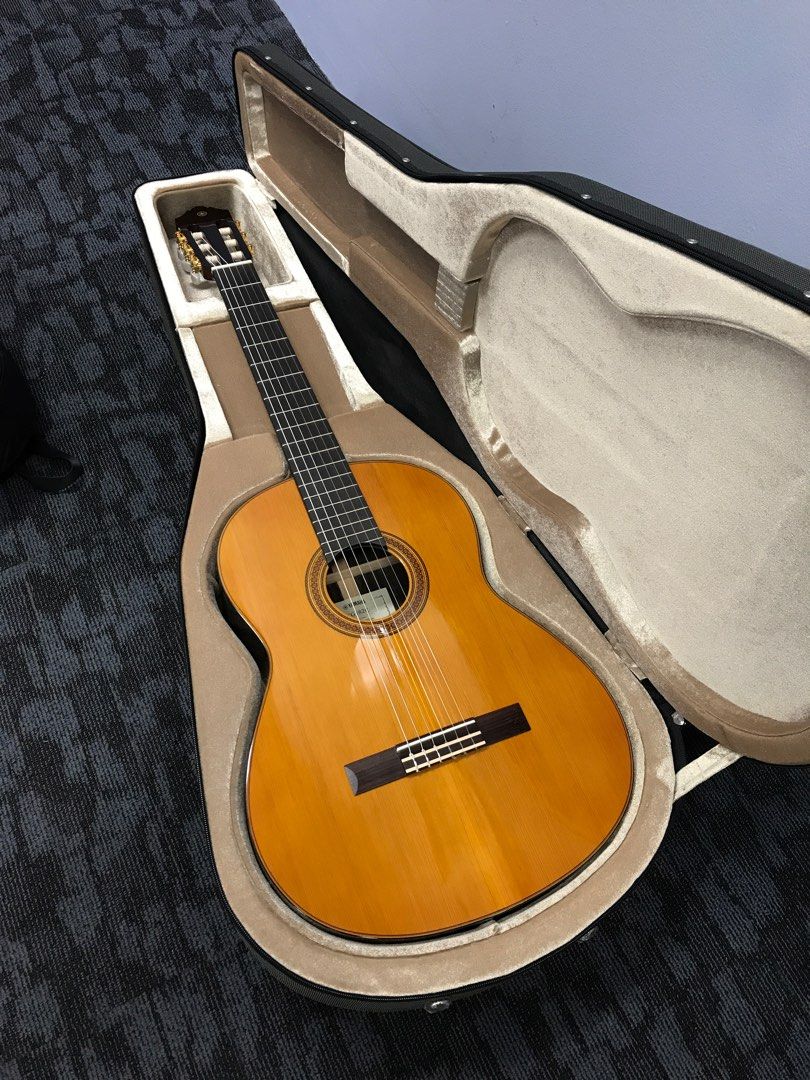 Yamaha hard casing Guitar bag Moss green, Hobbies & Toys, Music & Media ...