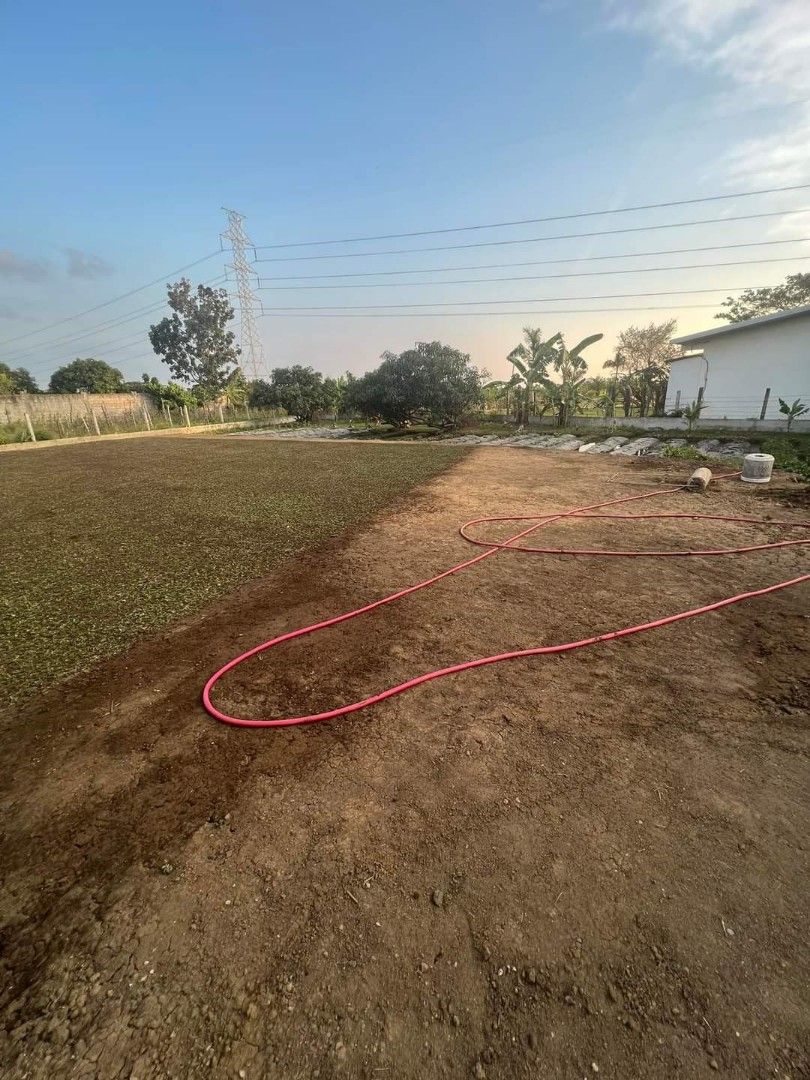 1200sqm Vacant lot Flat land w/concrete fence along the road @Calumpang ...