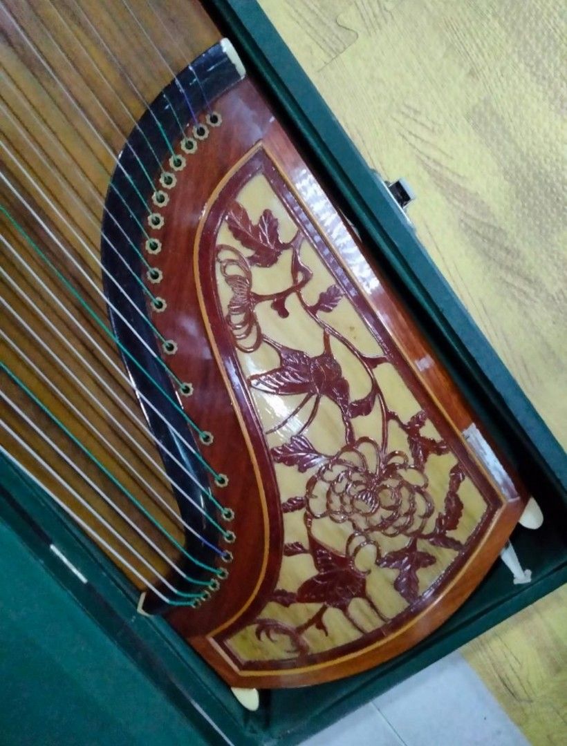 21 string Guzheng, Hobbies & Toys, Music & Media, Musical Instruments ...