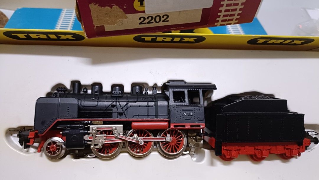 2202 Trix Express BR 24 steam locomotive, Hobbies & Toys, Toys & Games ...