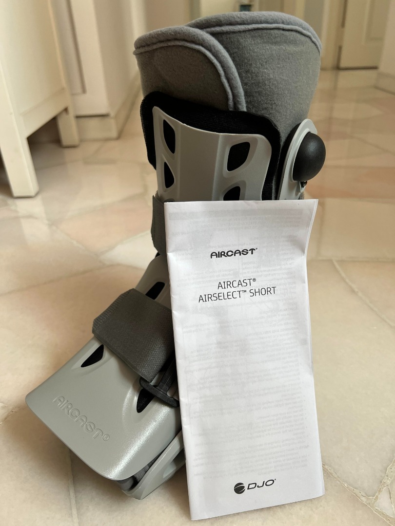 Aircast AirSelect Short Walker Brace/Walking Boot (Size Small), Health ...