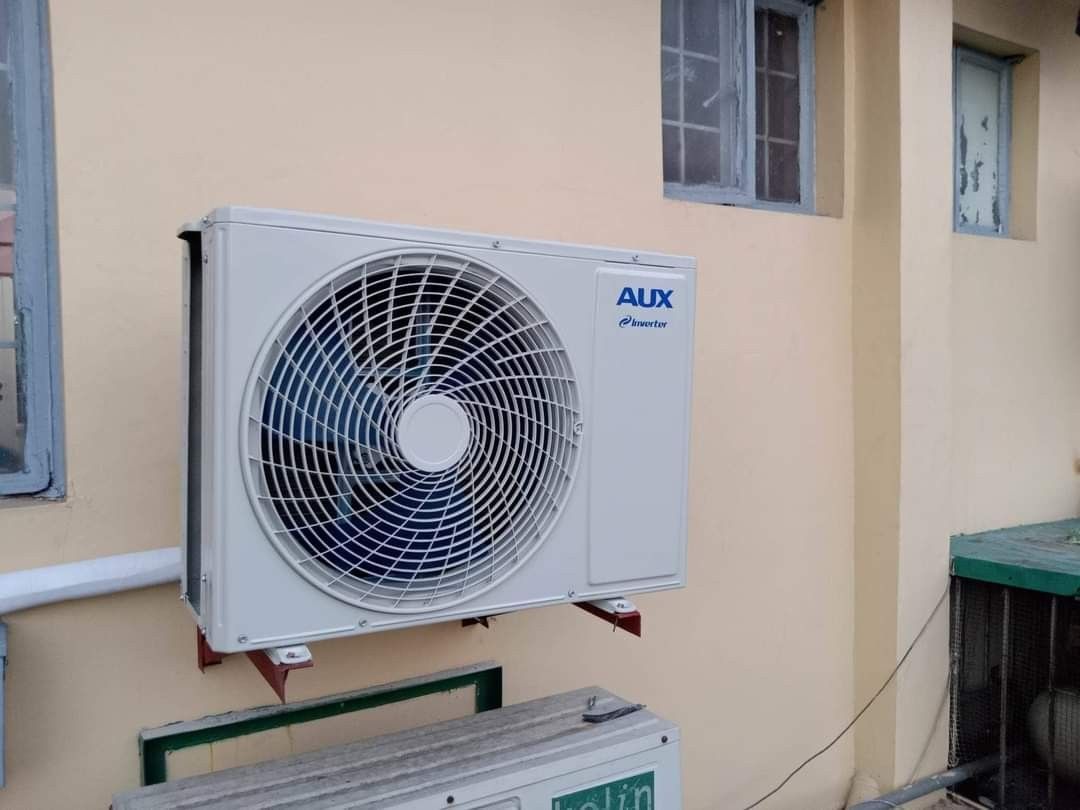 AUX FSERIES SPLIT TYPE AIRCON BRAND NEW SEALED WITH FREE INSTALLATION ...
