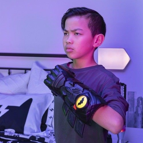 Batman Interactive Gauntlet with Lights and Sounds, Hobbies & Toys ...