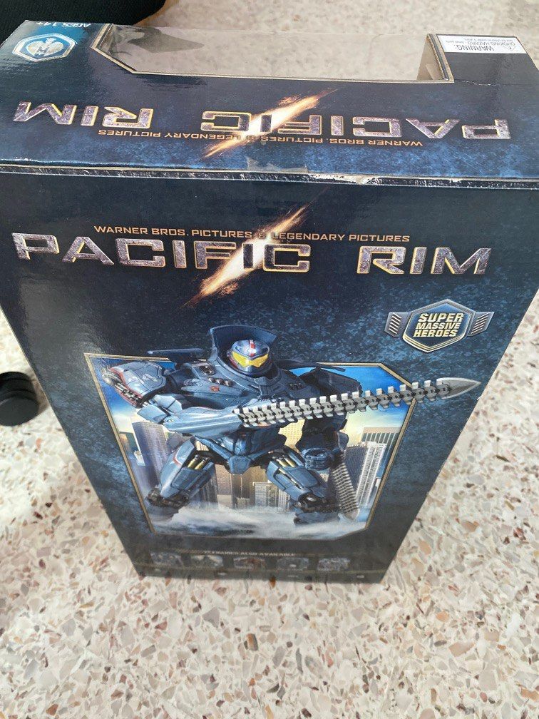 BNIB PACIFIC RIM NECA 18INCH FIGURE GYPSY DANGER JAEGER WITH LED LIGHTS ...