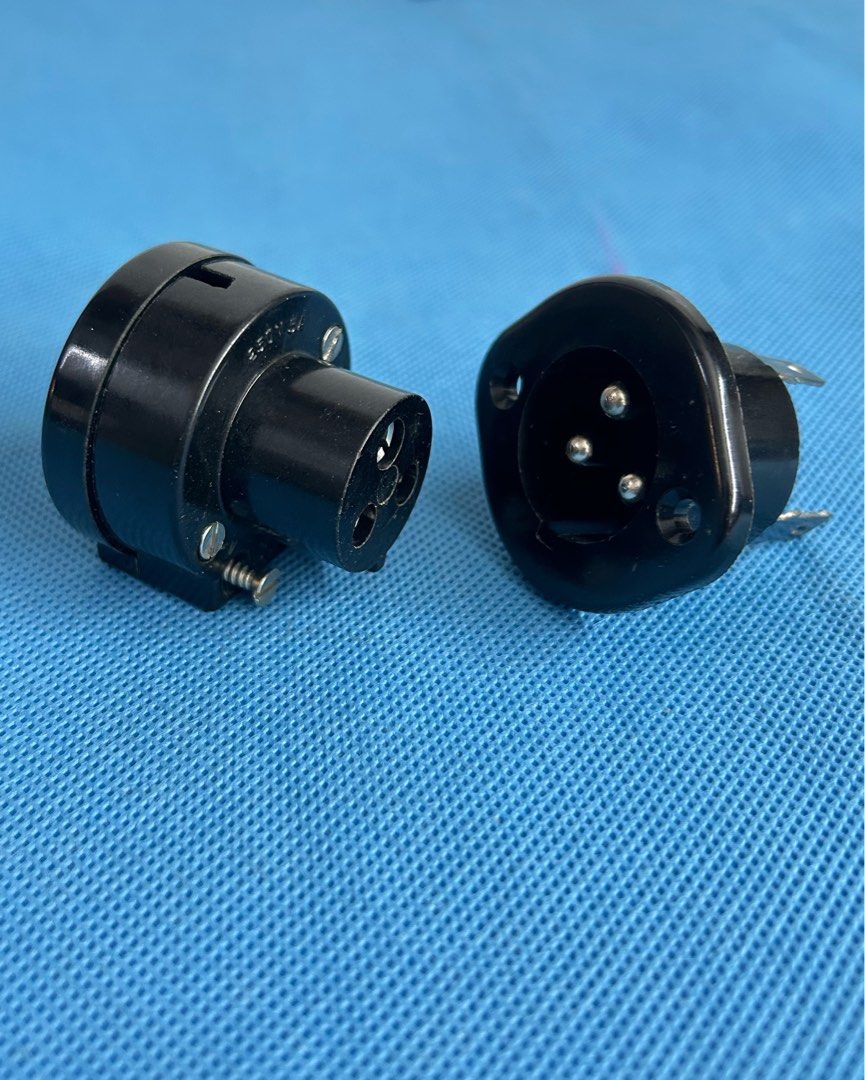 Bulgin P545 Connector 3P Made in England, 傢俬＆家居, 其他, 家居改善及收納用品 - Carousell