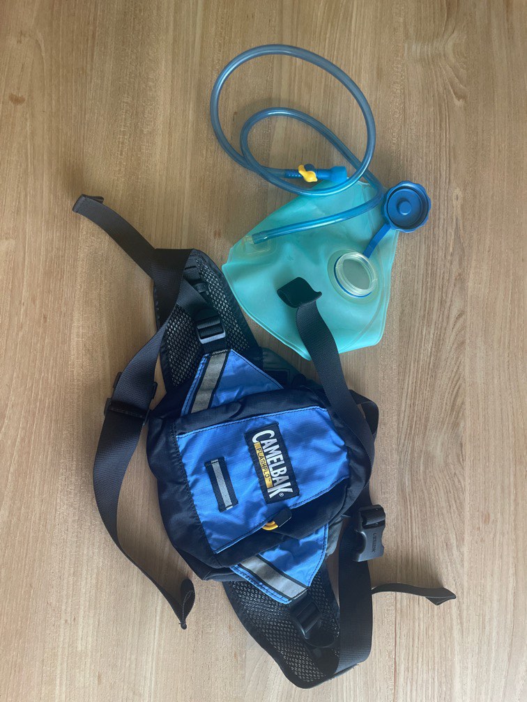Camelbak Wearable Water Pack, Furniture & Home Living, Kitchenware ...
