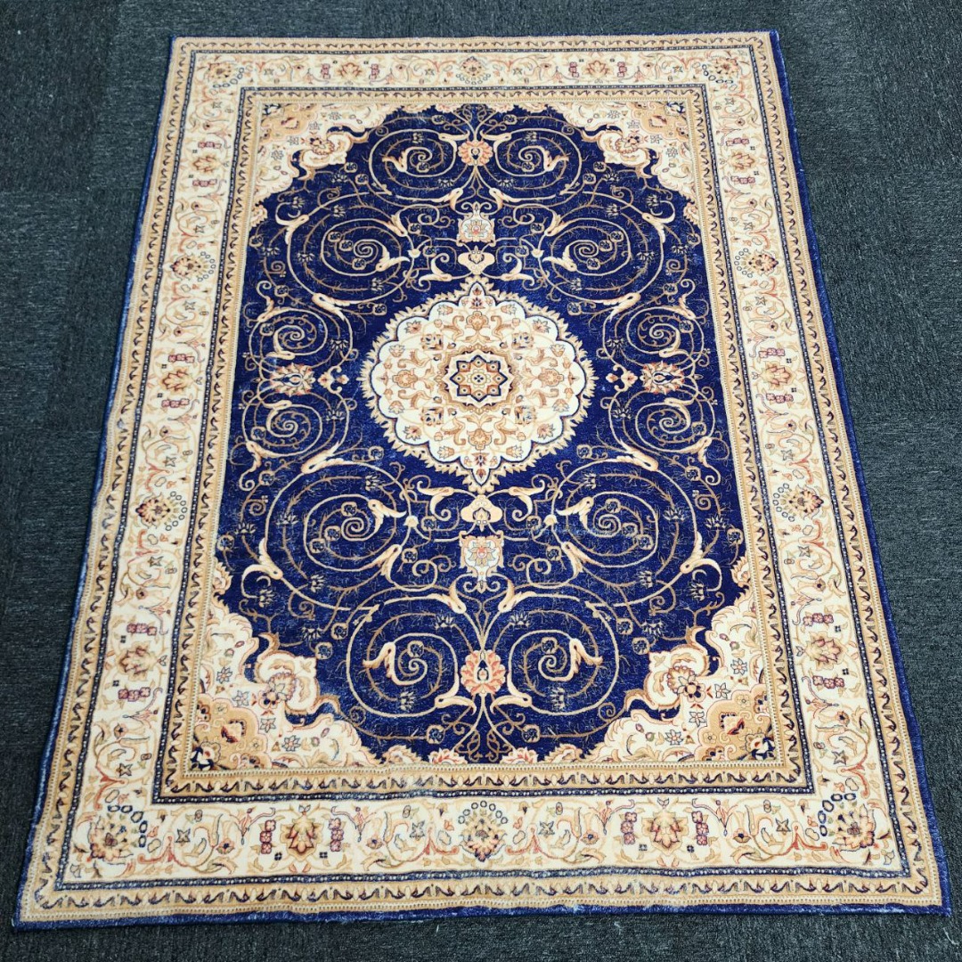 Carpet Raya Sale, Furniture & Home Living, Home Decor, Carpets & Mats ...