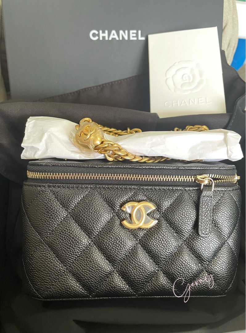 Chanel 23p vanity heart, Women's Fashion, Bags & Wallets, Cross-body ...
