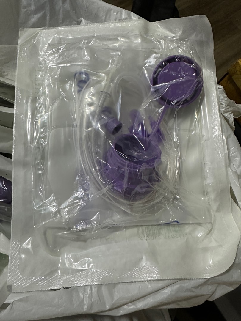 Compat Ella feeding bag, Health & Nutrition, Medical Supplies & Tools ...