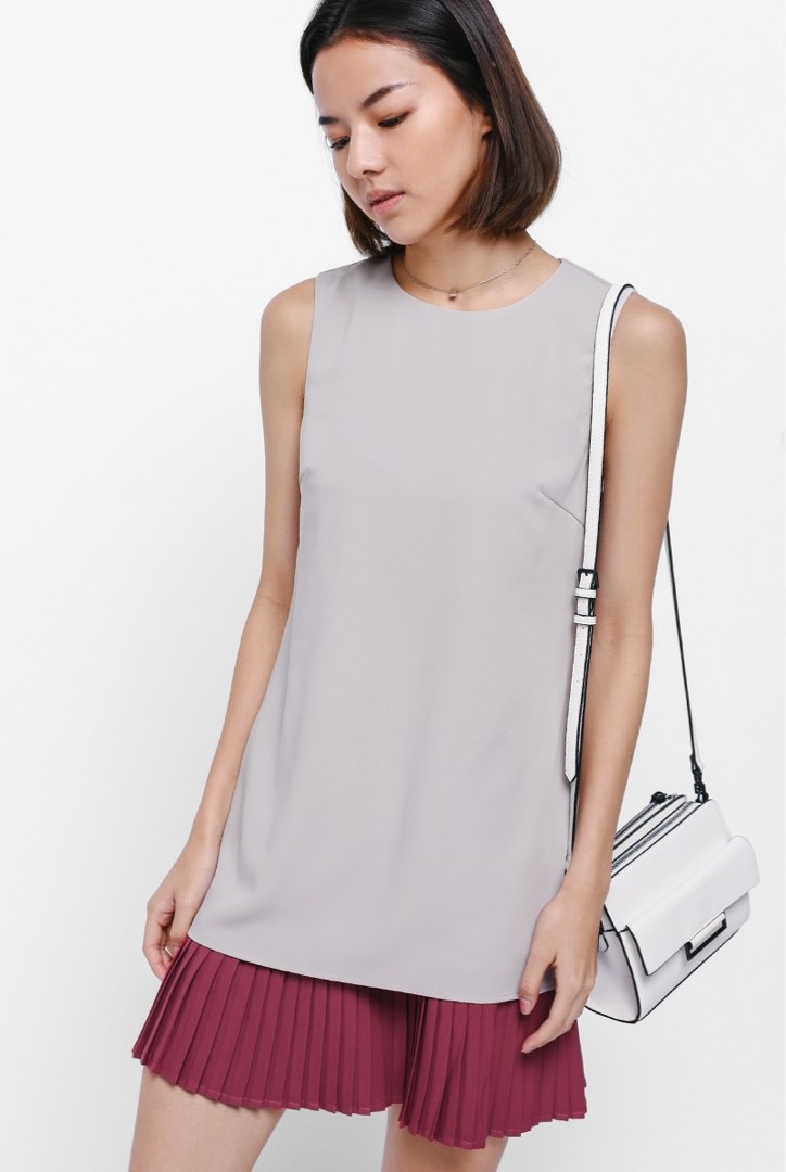 Delancey Pleat underlay dress, Women's Fashion, Dresses & Sets, Dresses ...