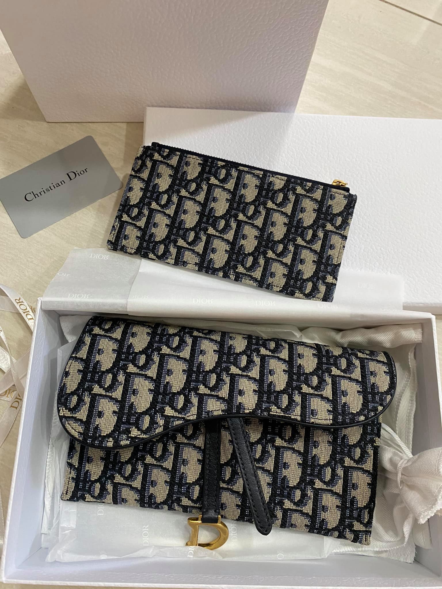 Full Set Dior Wallet On Chain Oblique, Luxury, Bags & Wallets on Carousell
