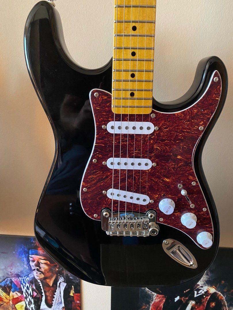 G&L Tribute Series Legacy Stratocaster, Hobbies & Toys, Music & Media ...