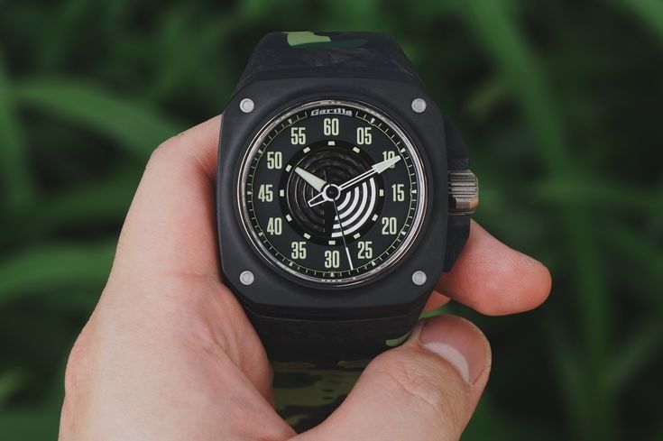 Gorilla fastback phantom., Men's Fashion, Watches & Accessories ...