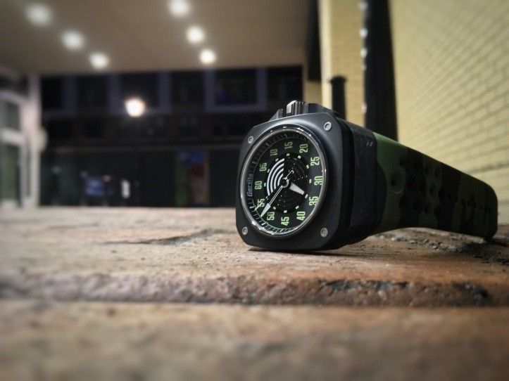 Gorilla fastback phantom., Men's Fashion, Watches & Accessories ...