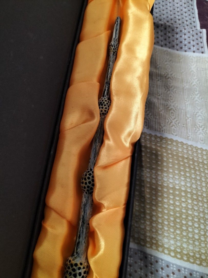 Harry Potter Dumbledore Wand, Hobbies & Toys, Memorabilia ...
