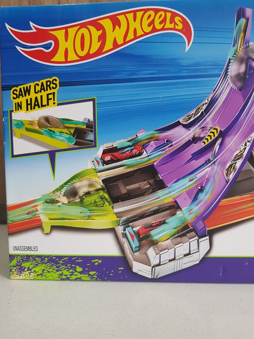 HOTWHEELS BLADE RAID TRACK SET, Hobbies & Toys, Toys & Games on Carousell