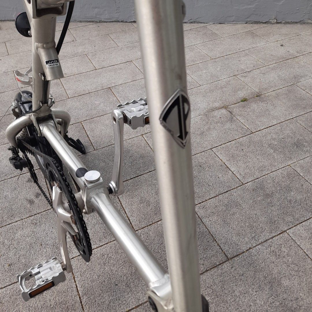 JAB nanoo EN14764 12"直接疊 代步單車 拉絲銀色 台灣制造 Nanoo 12吋 縱向式 折叠車, 運動產品, 單車及配件 ...