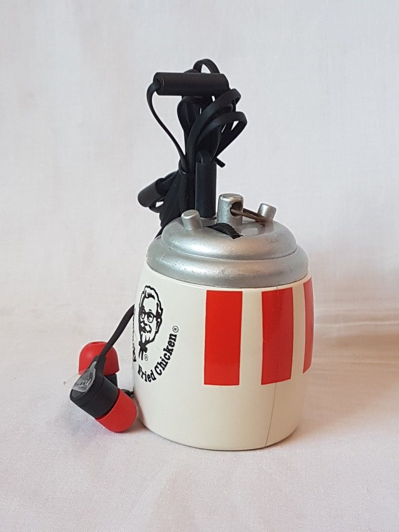 Kentucky Fried Chicken Mini Colonel's FM Transistor Radio, Hobbies ...