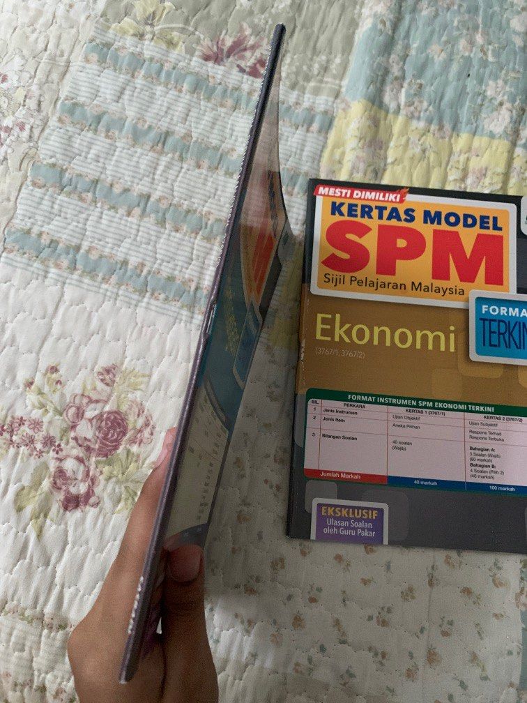 KERTAS MODEL SPM SASBADI EKONOMI & PERNIAGAAN | BUKU SPM | BUKU LATIHAN SPM EKONOMI & PERNIAGAAN ...