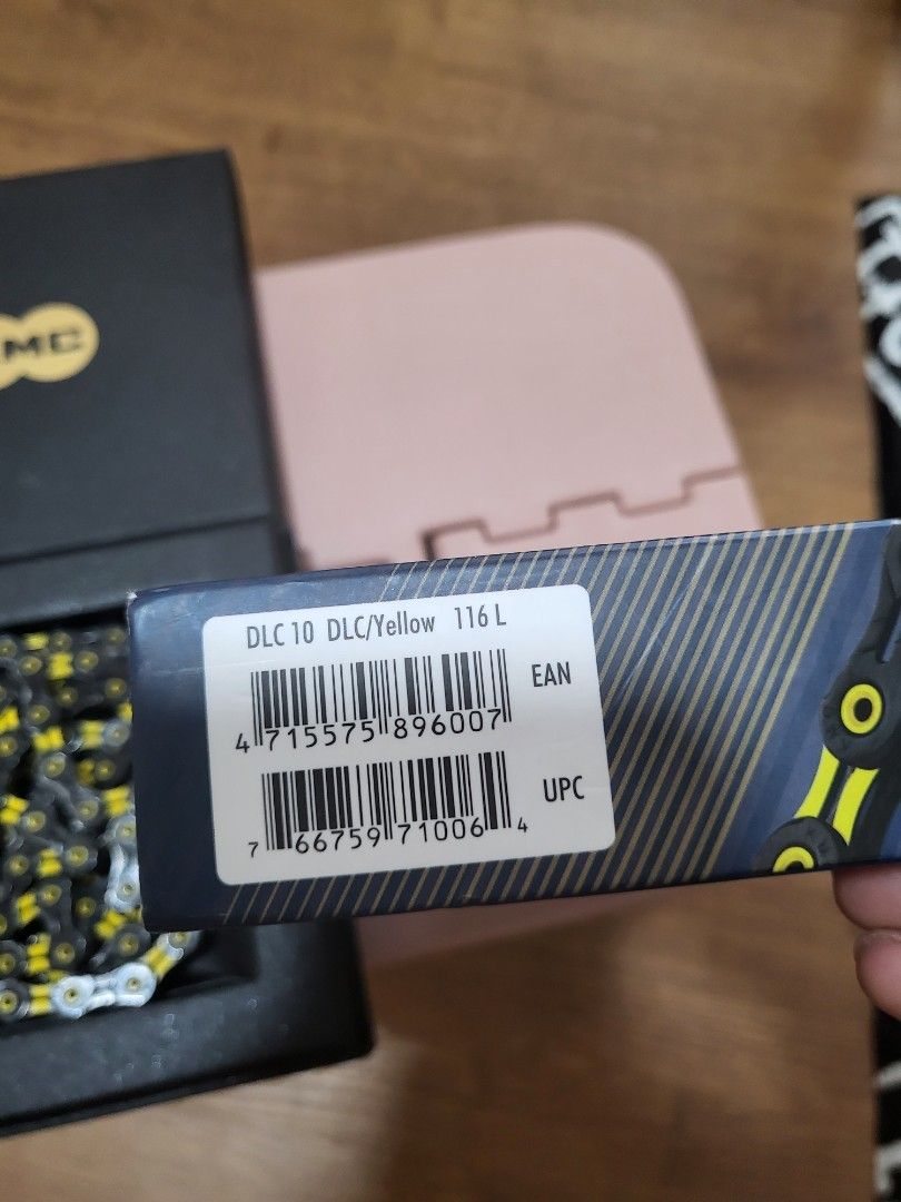 KMC DLC Chain 10 speed (Black/Yellow), Sports Equipment, Bicycles ...