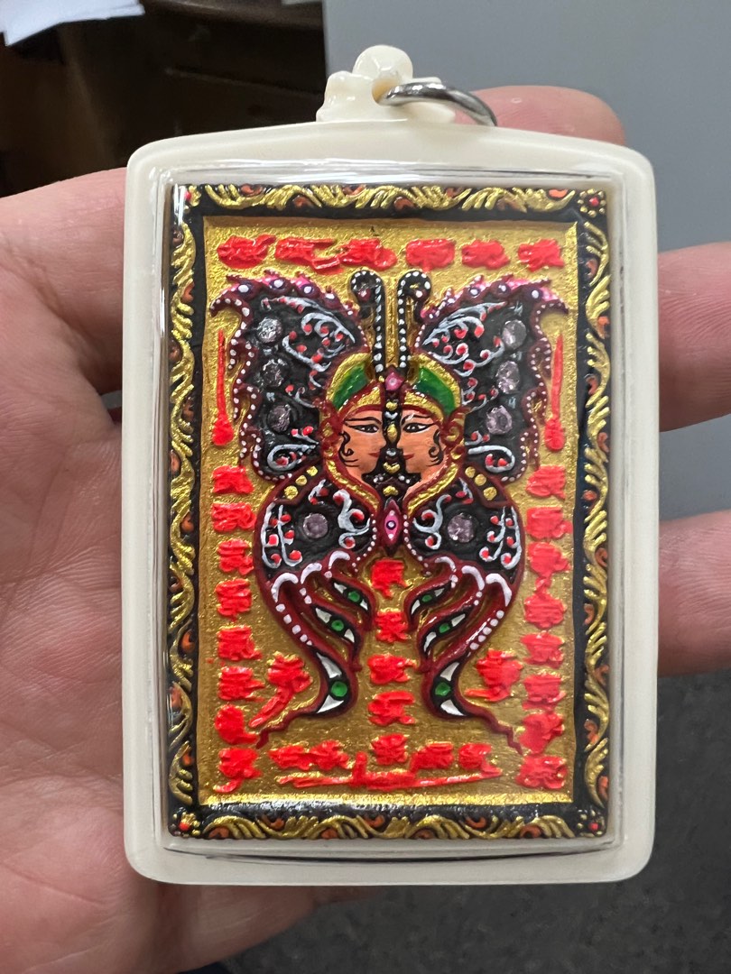 Kruba Krissana Butterfly Amulet Thep Maha Devha, Hobbies & Toys ...