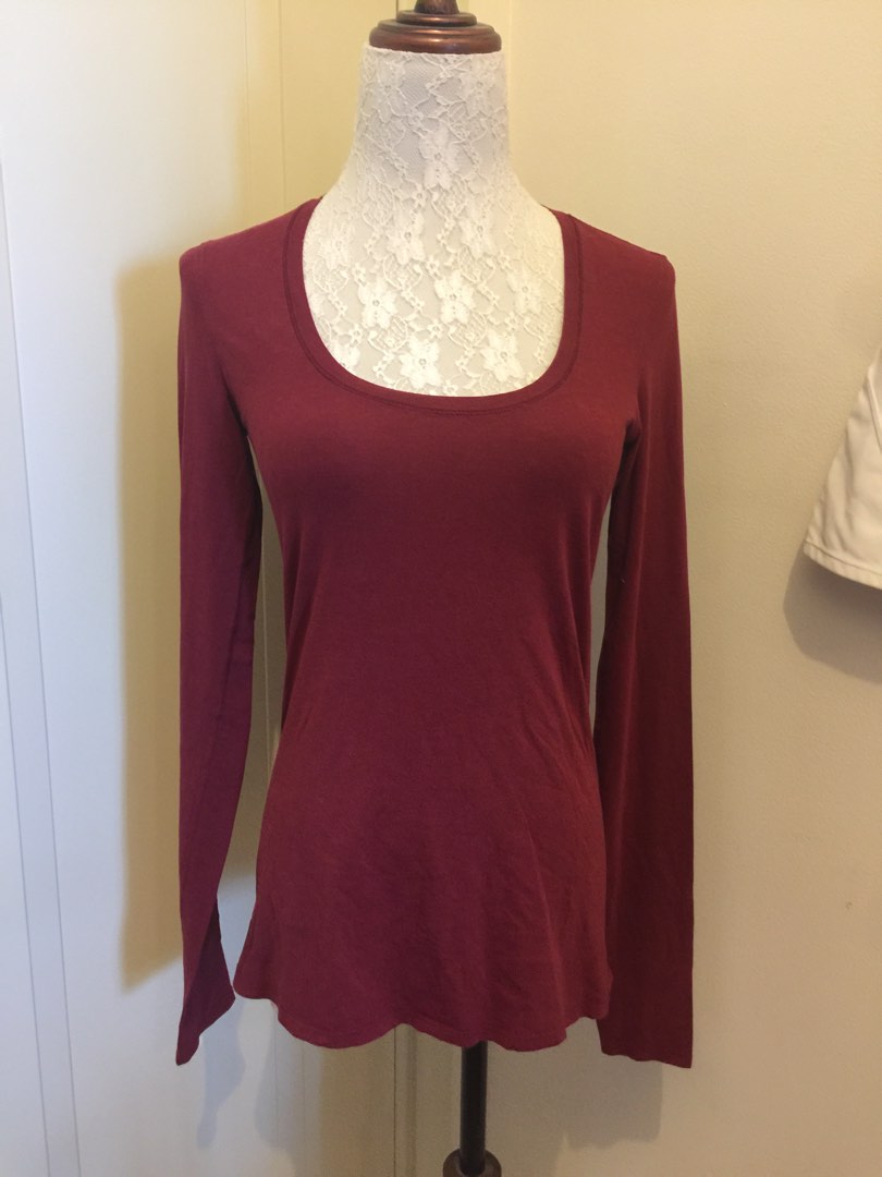 Lululemon red top on Carousell